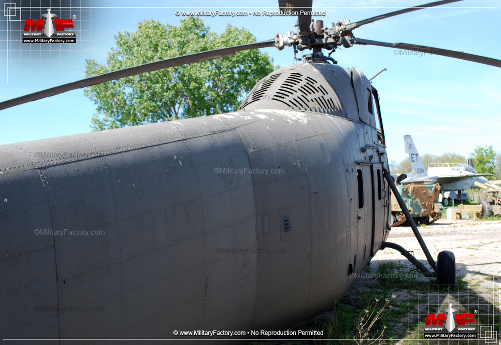 Sikorsky H-34 / CH-34 Choctaw