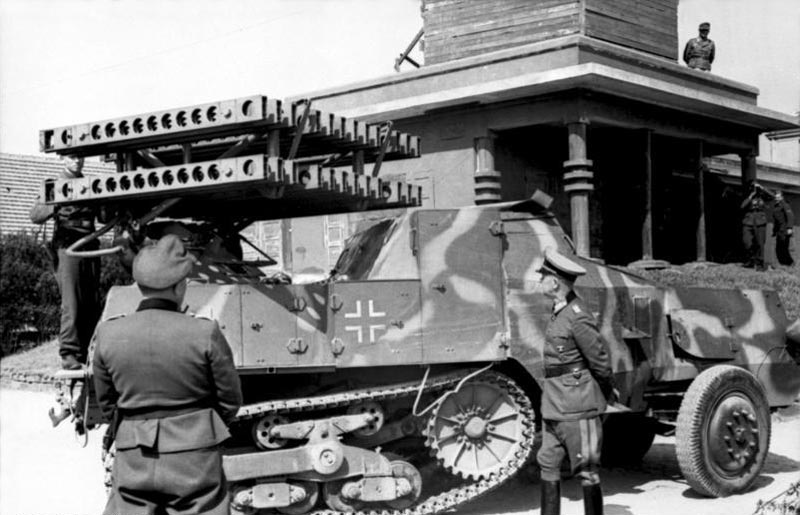 8cm Raketen-Vielfachwerfer Self-Propelled Rocket Projector Vehicle